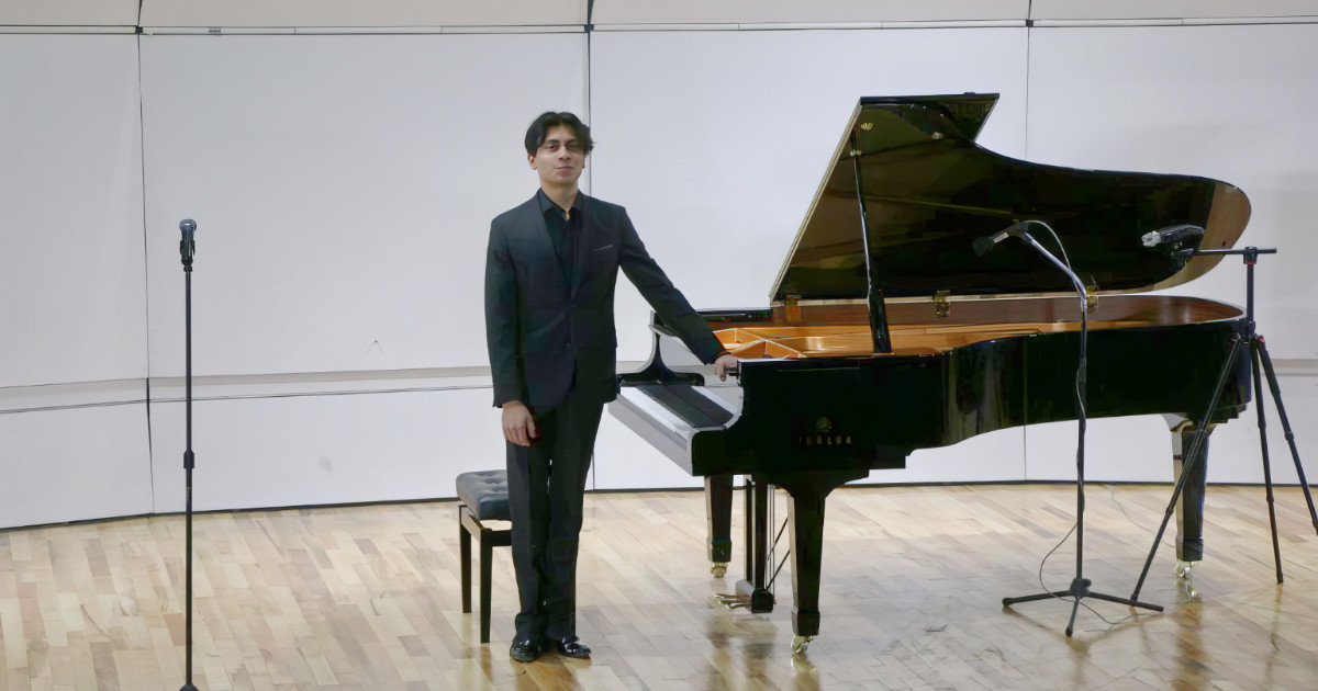 Pianista zacatecano Elías Manzo ofrece exitoso recital, en el FCZ 2024 ...